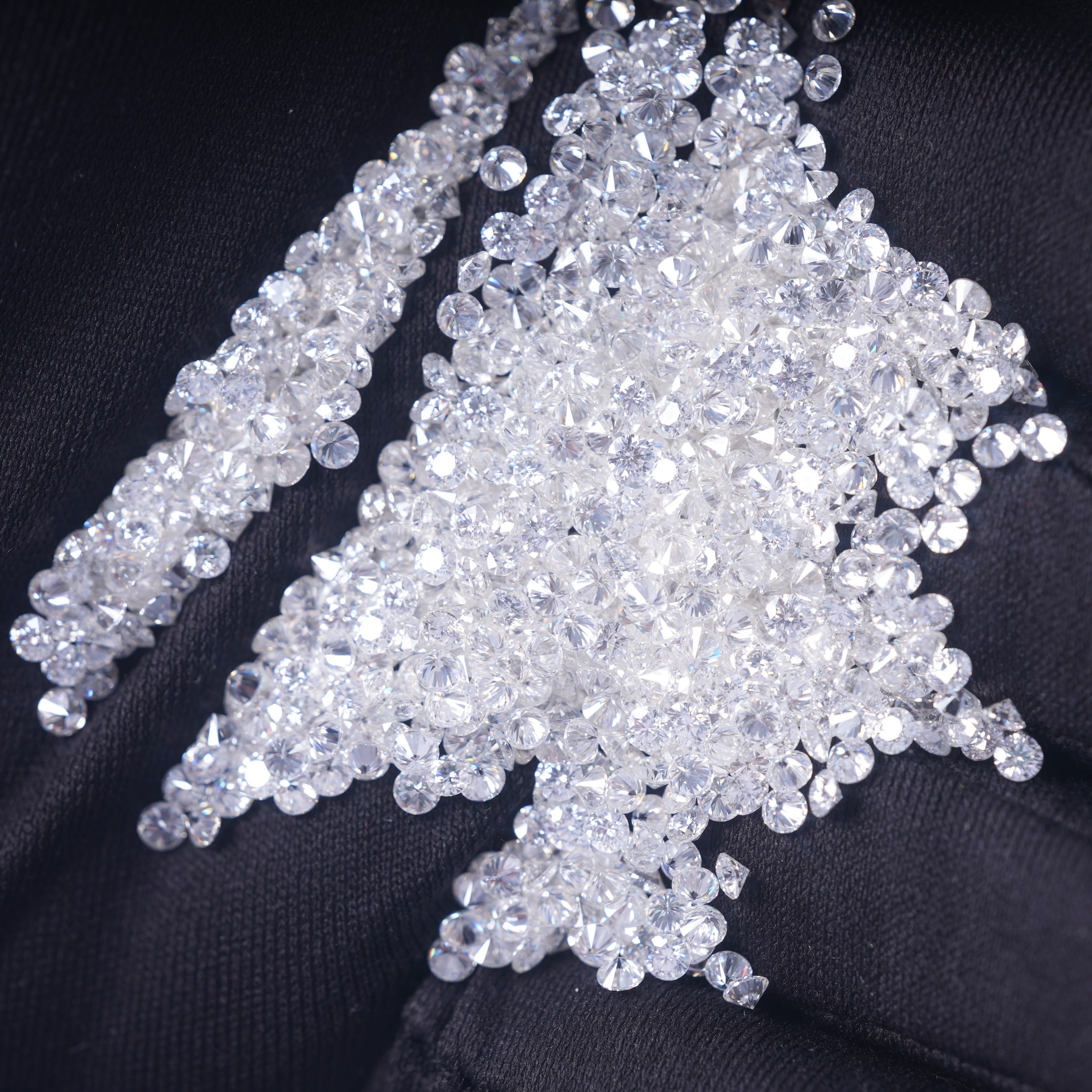 Loose Moissanite Stones - Round Cut